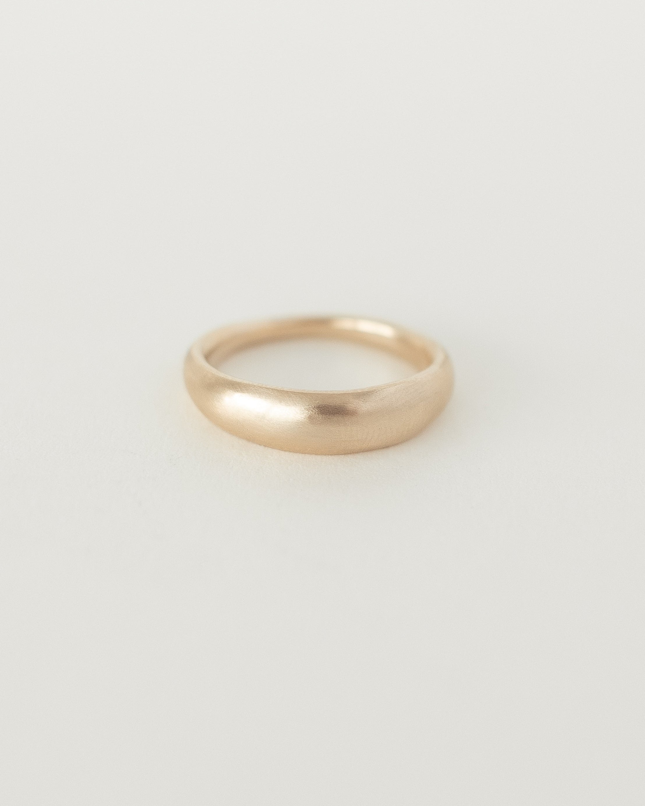 Dome ring plain gold – Argent Silversmith