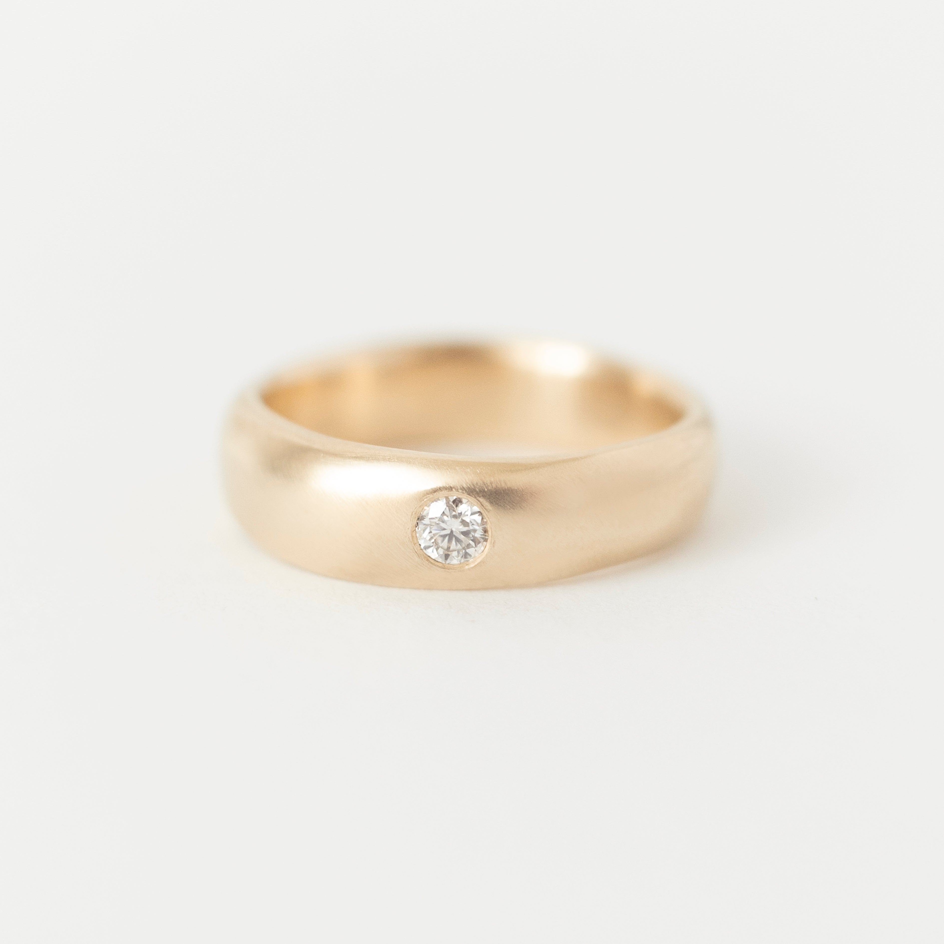 Lune Band Une Yellow Gold – Argent Silversmith